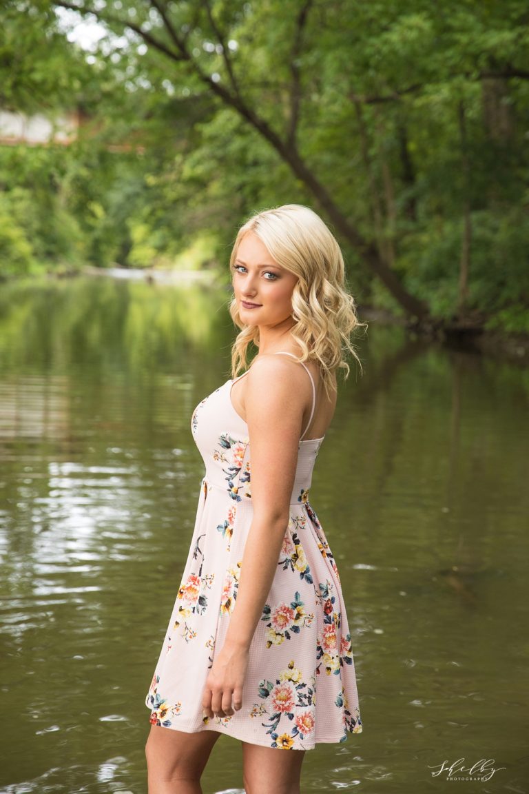 Eureka High School senior pictures | Shelby Photography
