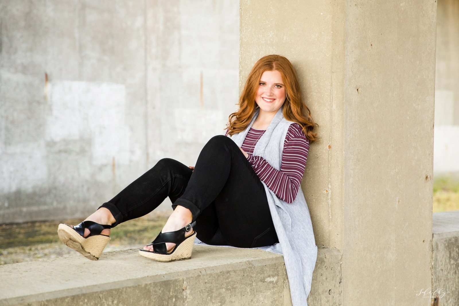 Allison_Smith_Class_of_2919_senior_pictures_morton_high_school_0012 ...