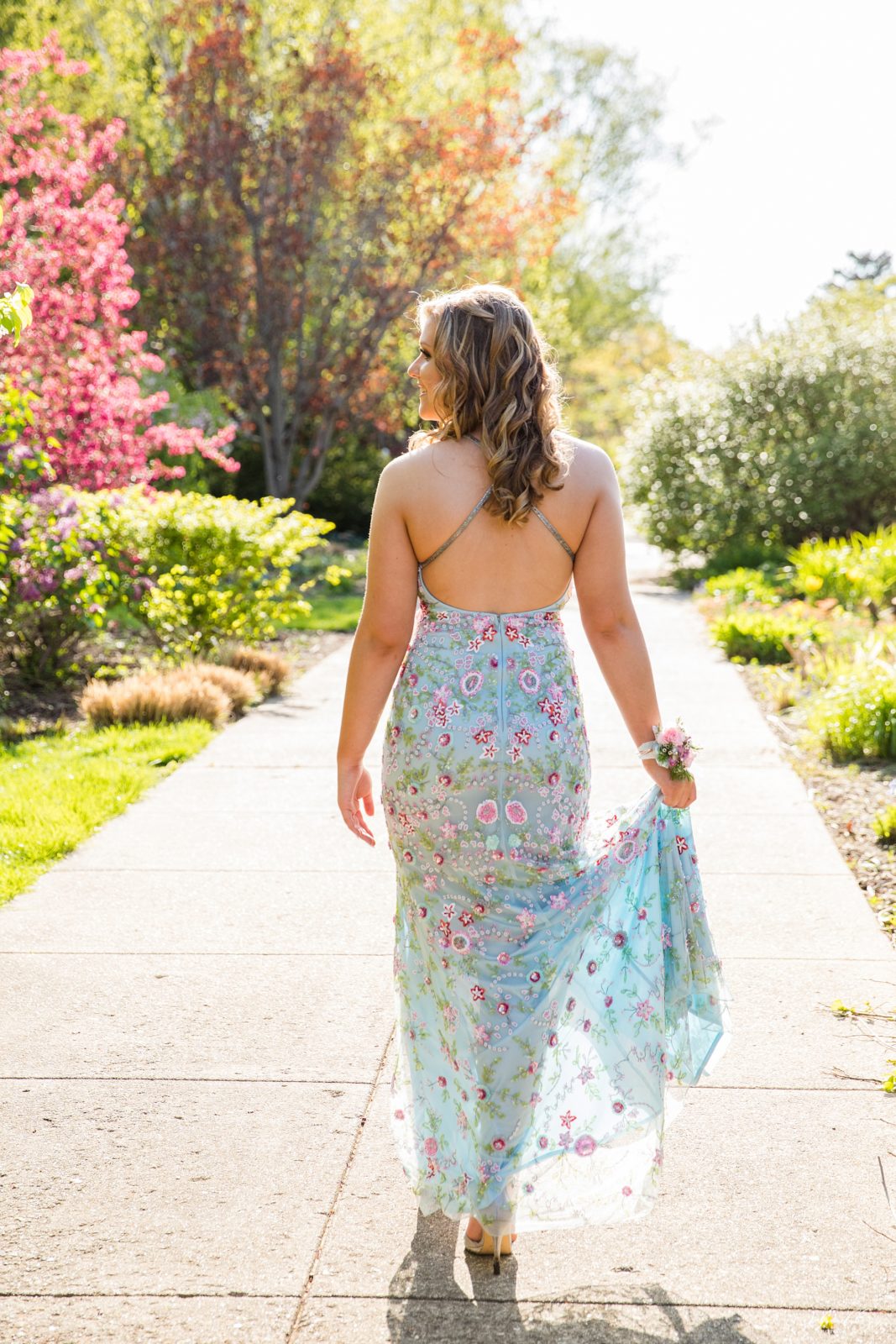 PROM 2019 at Luthy Botanical Gardens in Peoria, IL | Shelby Photography