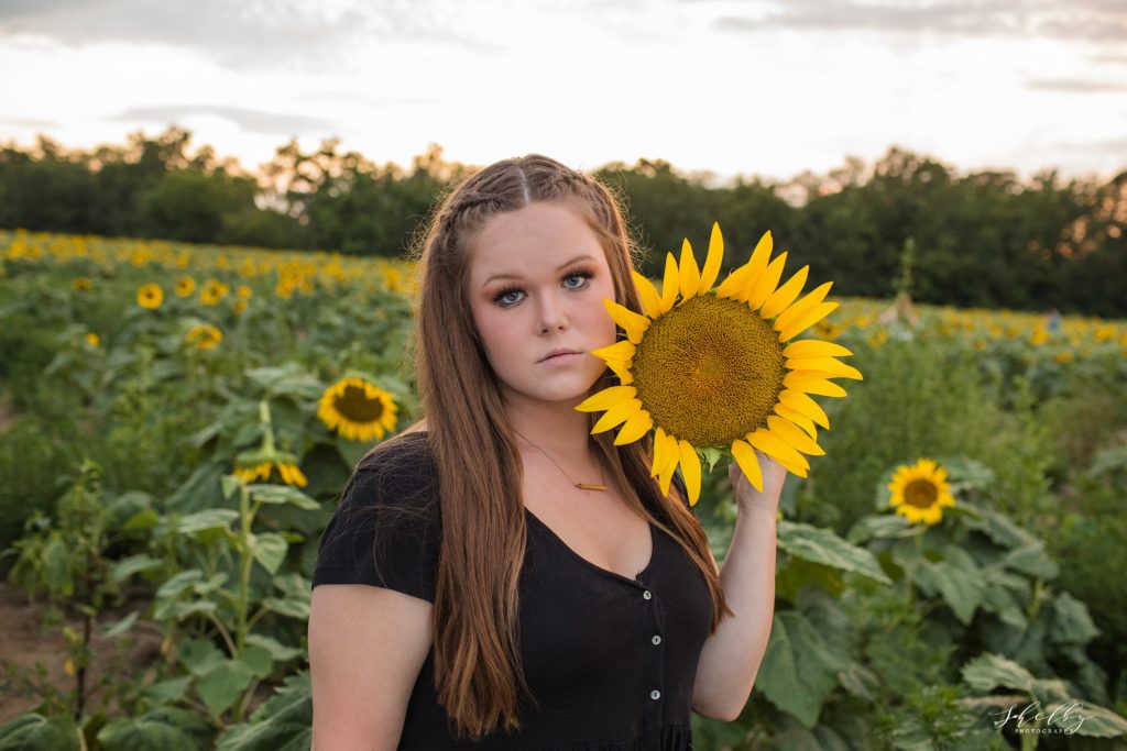 Faith_Sunflowers (4) | Shelby Photography